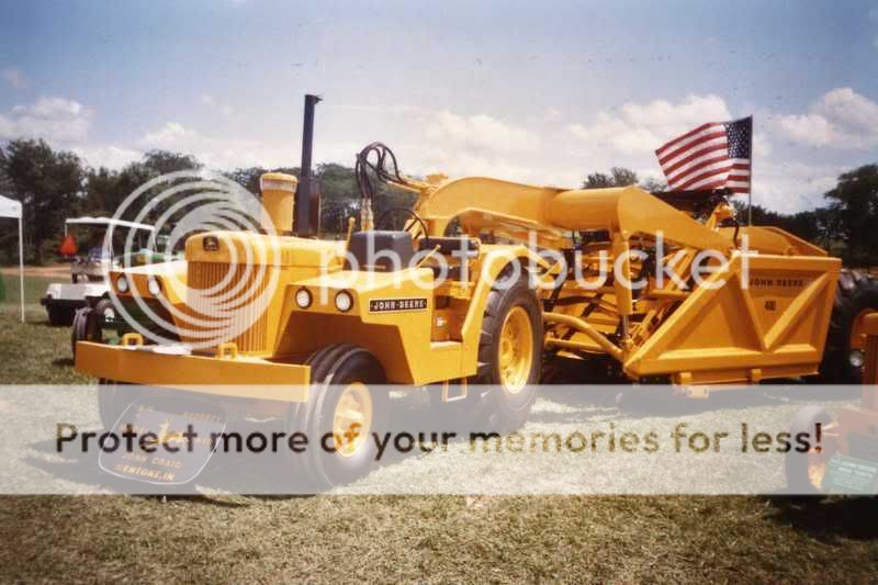 IH 660 Scraper - IH Construction Equipment - Red Power Magazine Community