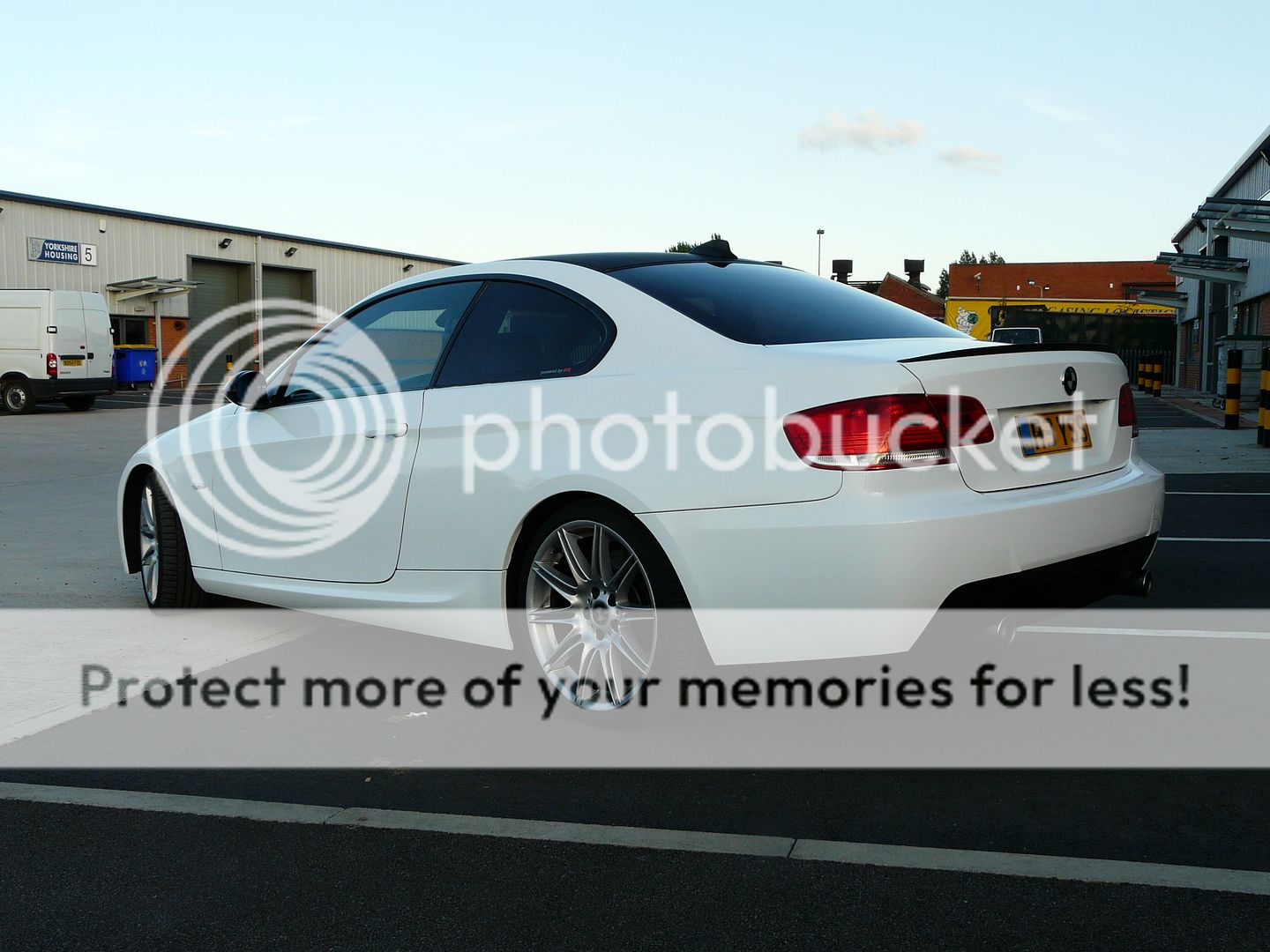 BMW 335D Vinyl Wrap - Gloss white/Carbon c/o Totally Dynamic In Leeds ...